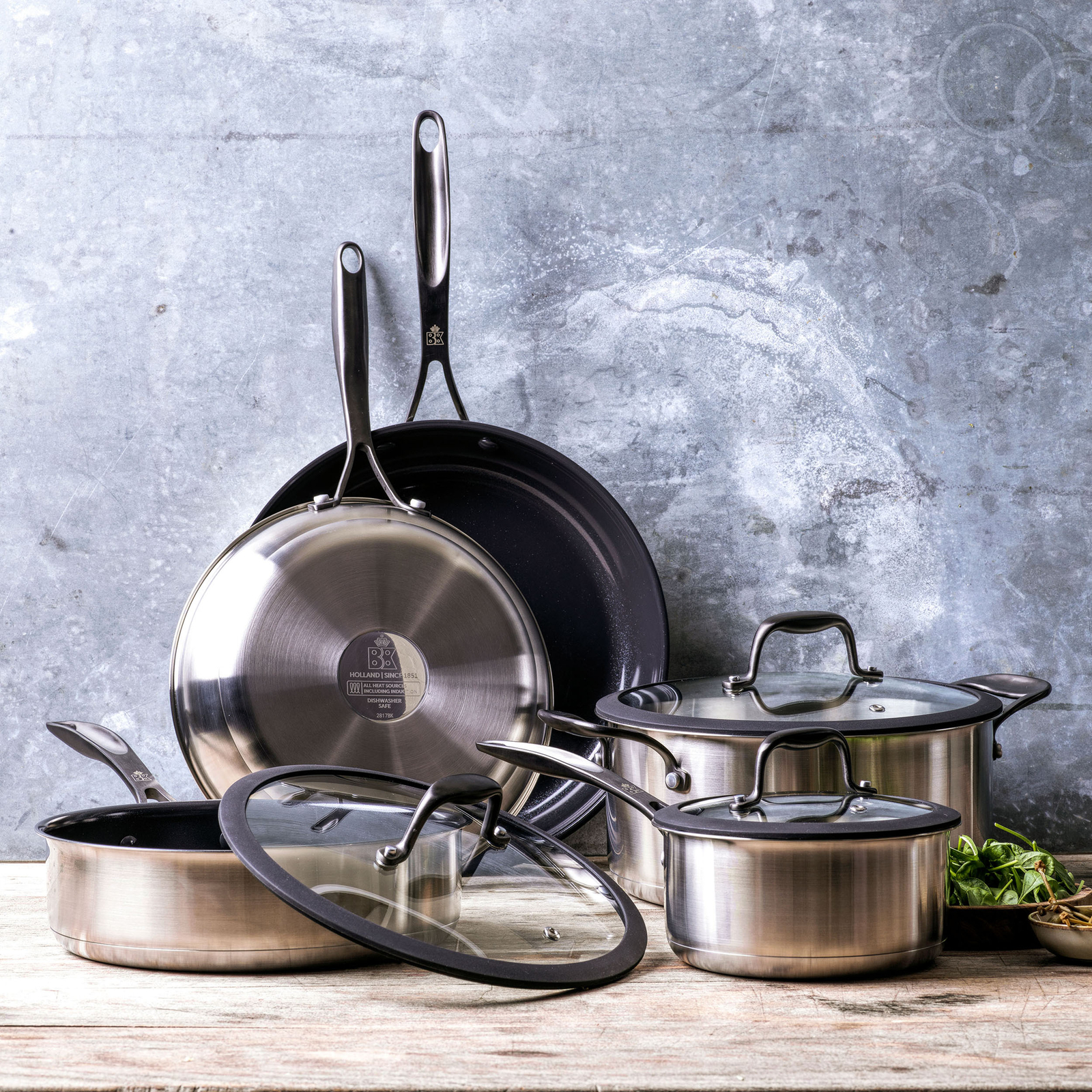 BK 28cm Skillet & Lid 3.5L Ceramic PFAS-Free Non-Stick Oven Safe Black ...