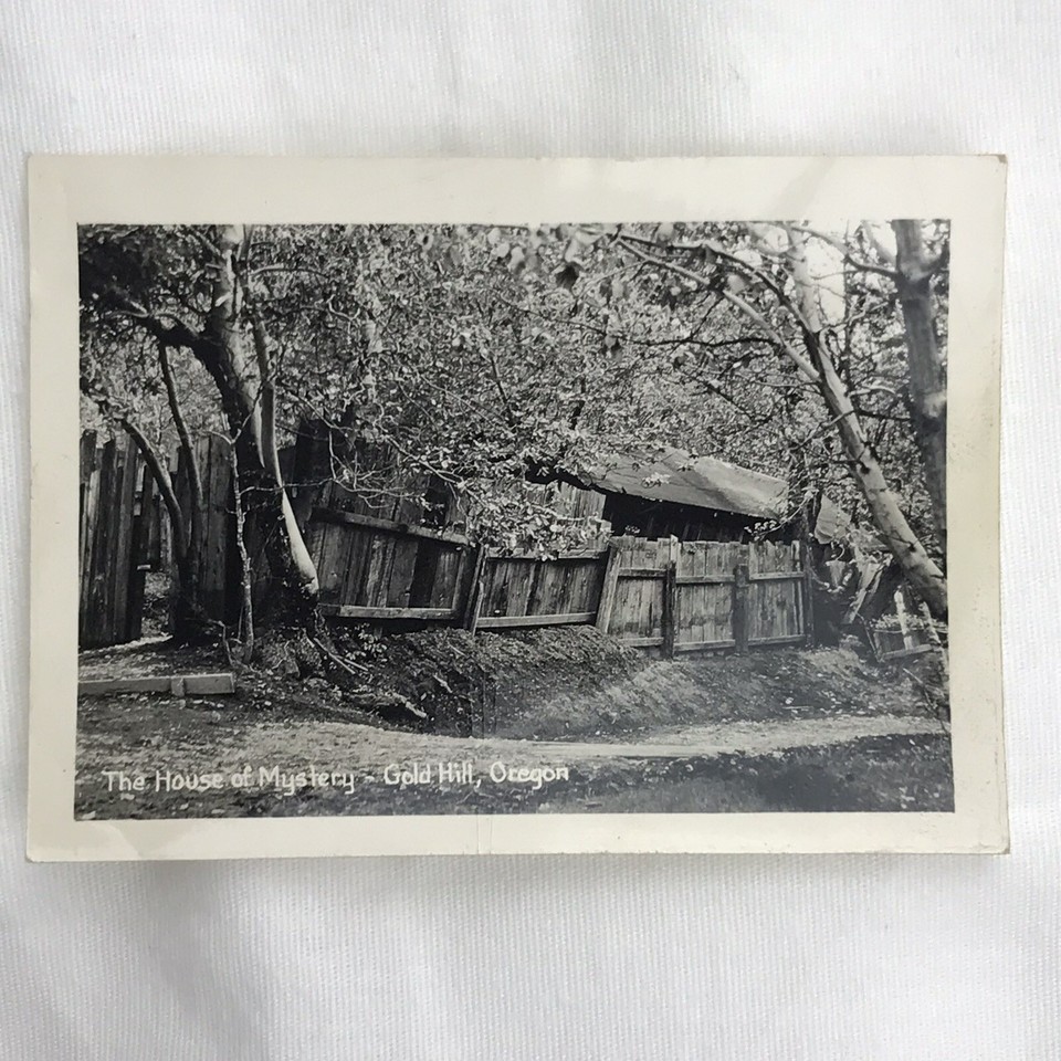 Outside View of The House Of Mystery Oregon Vortex Gold Hill Photograph ...