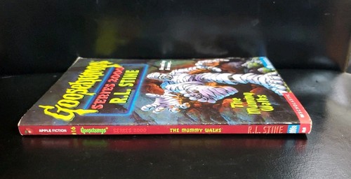 R.L. Stine Goosebumps Series 2000. The Mummy Walks, #16 1st Edition ...