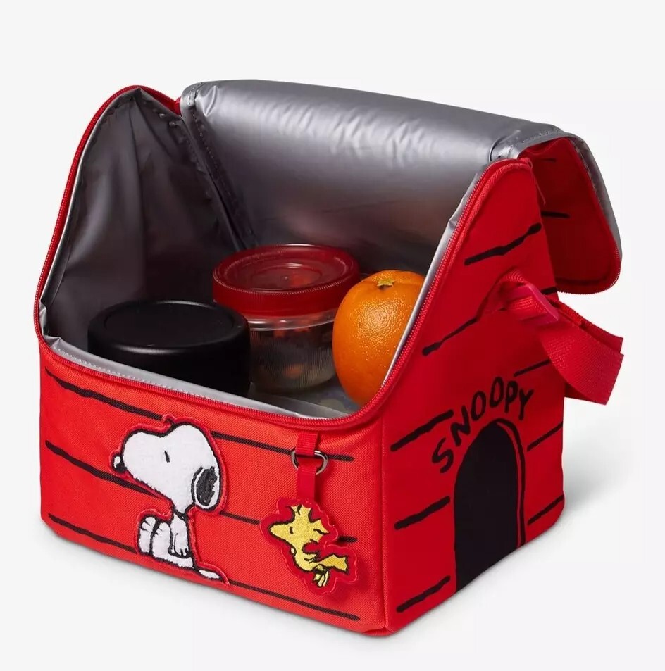 NWT IGLOO X PEANUTS Insulated Red Snoopy's House 12-can Lunch Pail ...