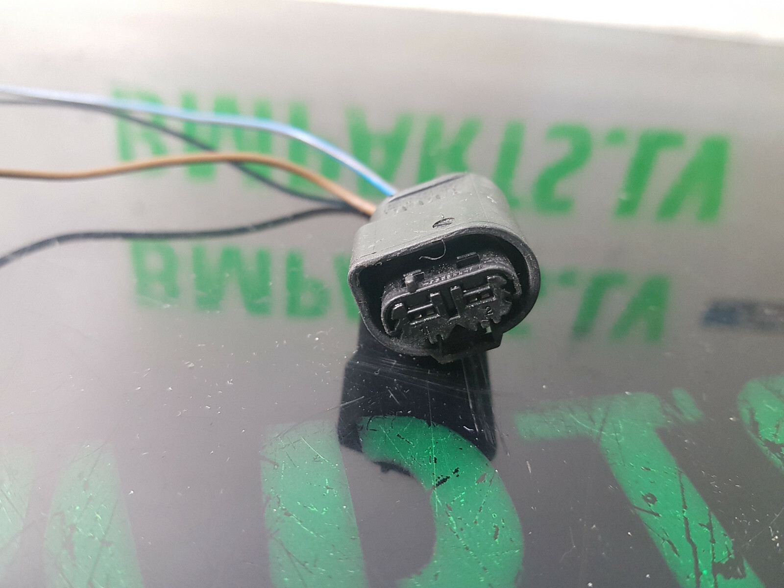 GENUINE BMW 2 POL SOCKET FOR HORN WITH PINS 8373328 BLACK /NEXT DAY ...