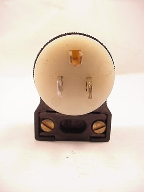 Hubbell HBL5266CA 15 Amp 125VAC/DC 90 degree Dead Front Plug Ships Same ...