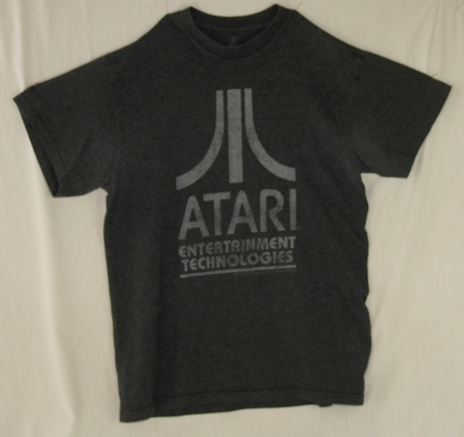 Vintage Atari Entertainment Technologies Graphic T-Sh… - Gem