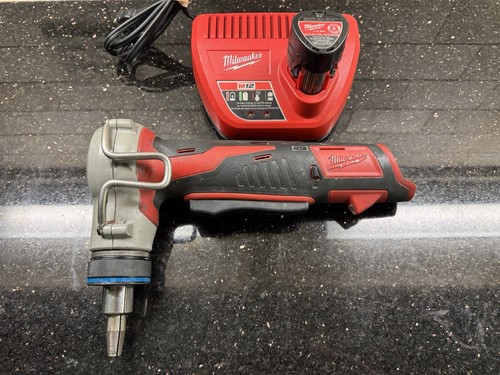 Milwaukee 2474-22 Pex Expansion Kit M12 W/ Battery Charger and 1/2 ...