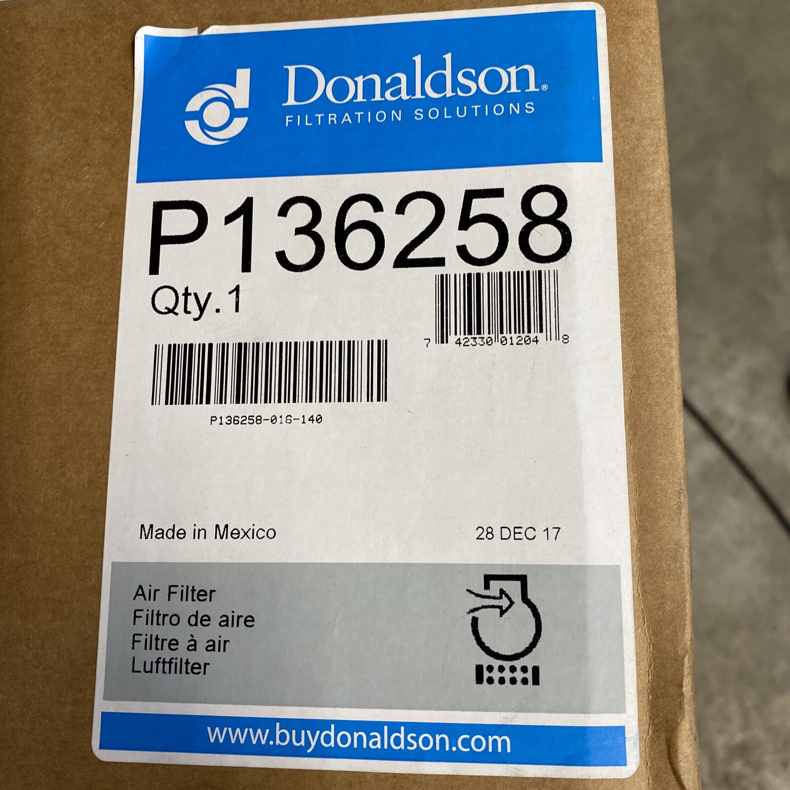 DONALDSON P136258 - Air filter cross reference