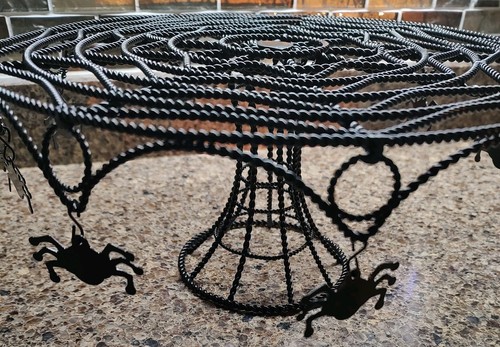 Halloween 12" Black Spider Cake Stand Wire Web With 9 Metal Spiders EUC ...