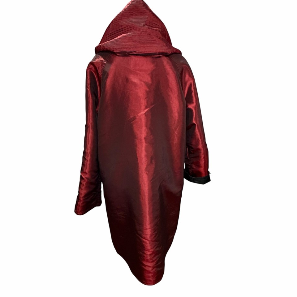 Ubu Reversible Parisian Opera Raincoat Small Black Red iridescent ...