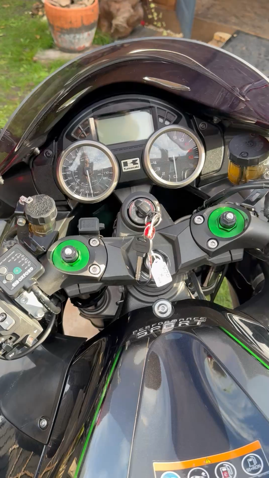 2020 Kawasaki ZZR1400 Performance Sport | Candy Red & Black | Cat N ...