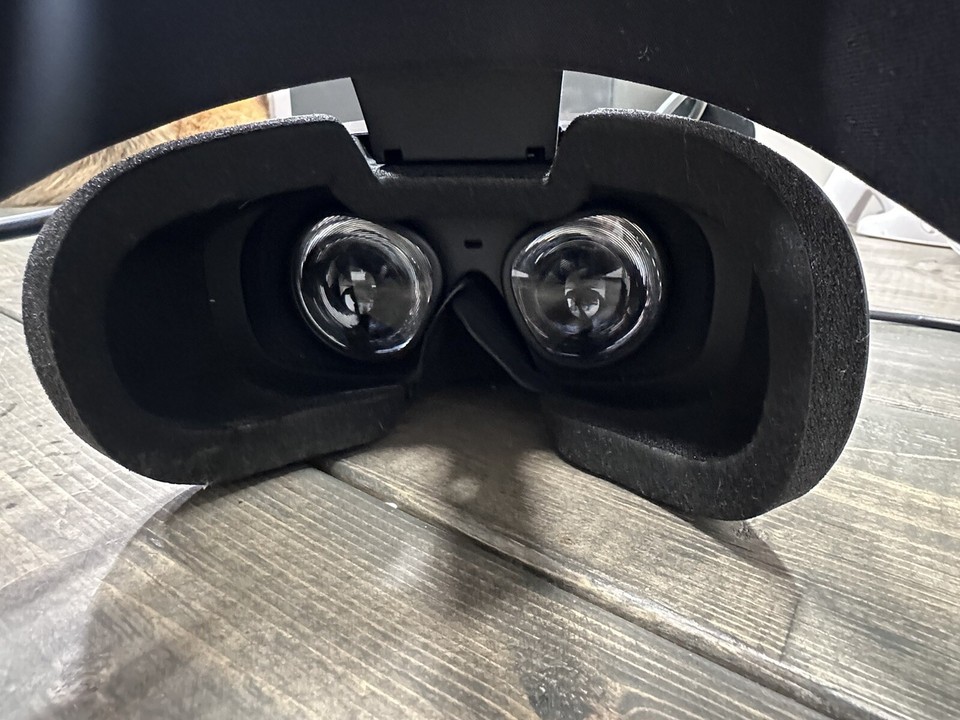 Oculus Rift S PC-Powered VR Gaming Headset Only (tested) | eBay