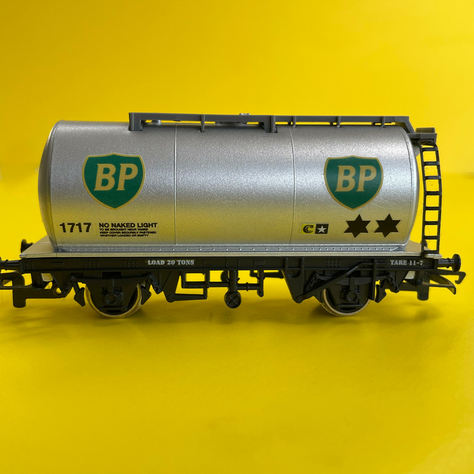 Model Rail OO Gauge Scale BP OIL TANKER High Detail stickers decals SET ...