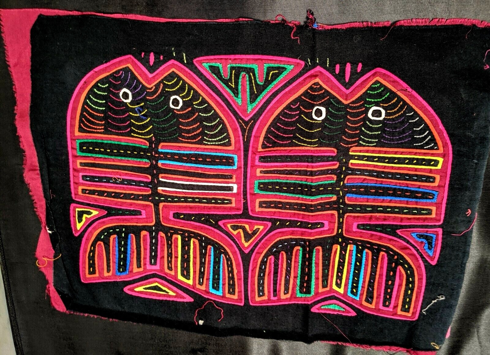 LATIN AMERICAN ORIGINAL APPLIQUED ART TWIN 2-MANTA RAY FISH MOTIF MOLA ...