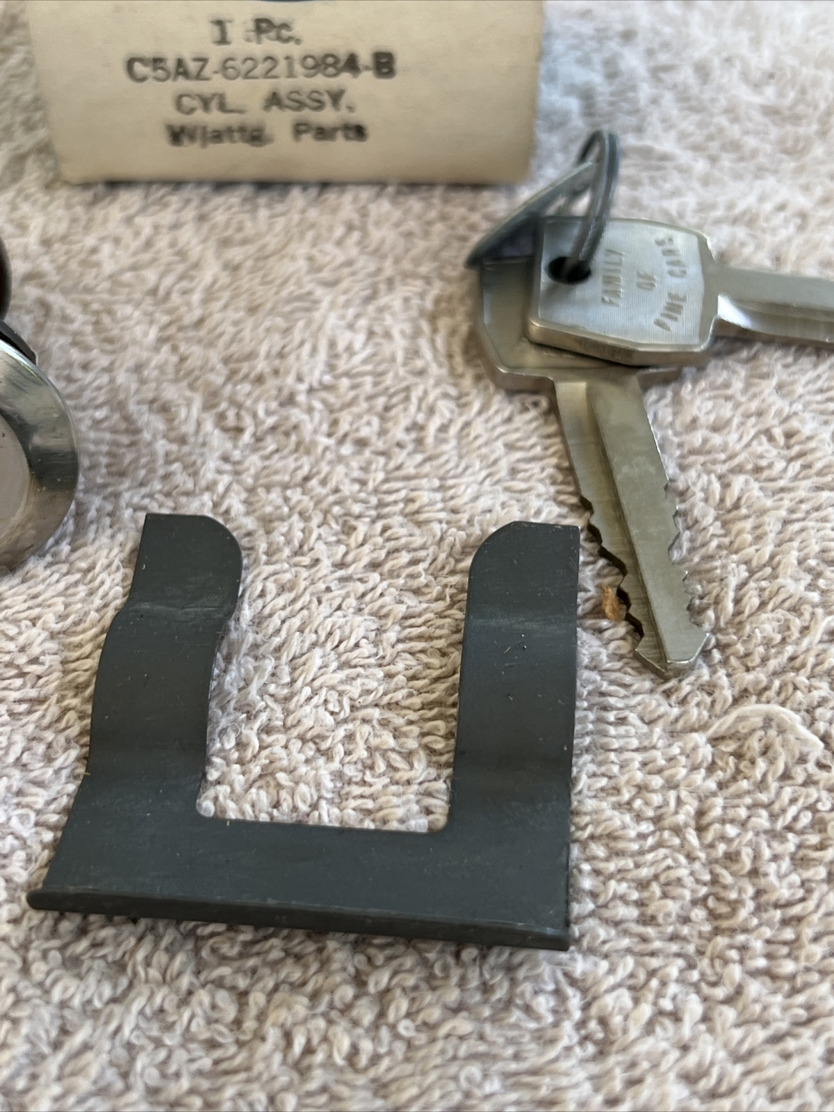 Ford NOS 1965-1970 Mustang GALAXIE DOOR LOCK & CORRECT KEYS C5AZ ...