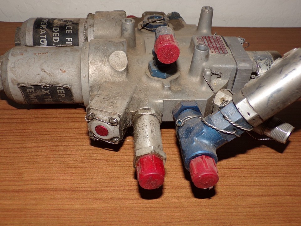 Agusta Helicopter Hydraulic Pump, Pressure Switch and Valve Assy 109 ...