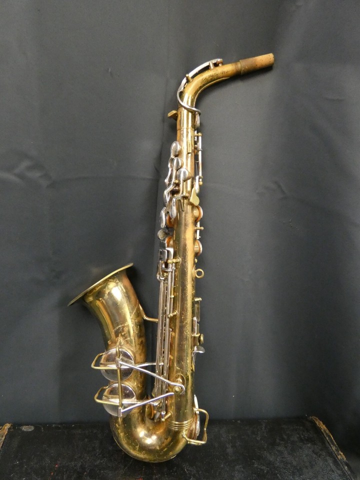Vintage The Martin Indiana Alto Sax | eBay