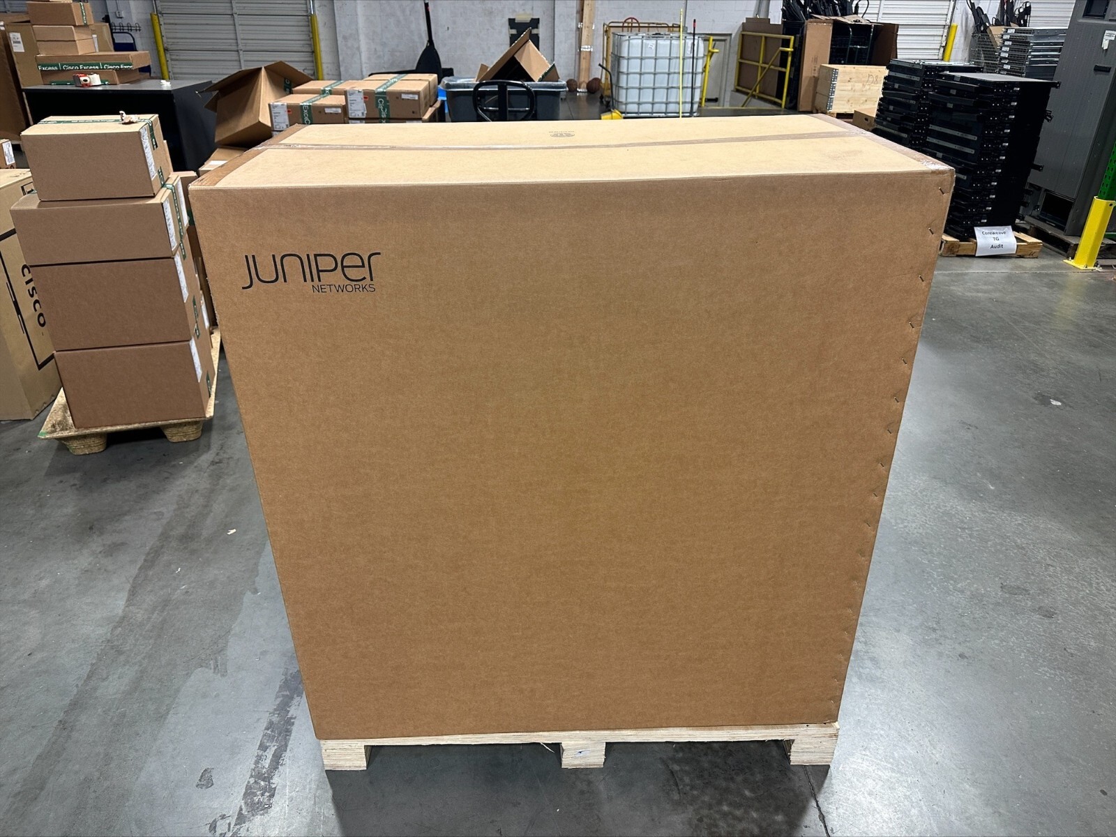 NEW Juniper PTX10016-PREMIUM Chassis Bundle w/ Dual JNP10K-RE and 10 x ...