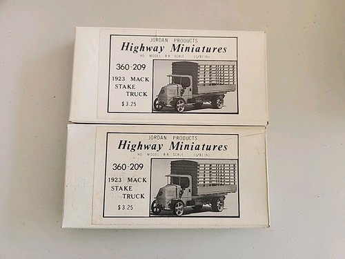 X1 Jordan Products 360-209 HO Highway Miniatures 1923 Mack Stake Truck ...