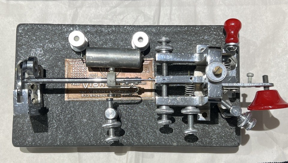 Ww2 1944 Vibroplex Deluxe Bug with key in case 136708 | eBay