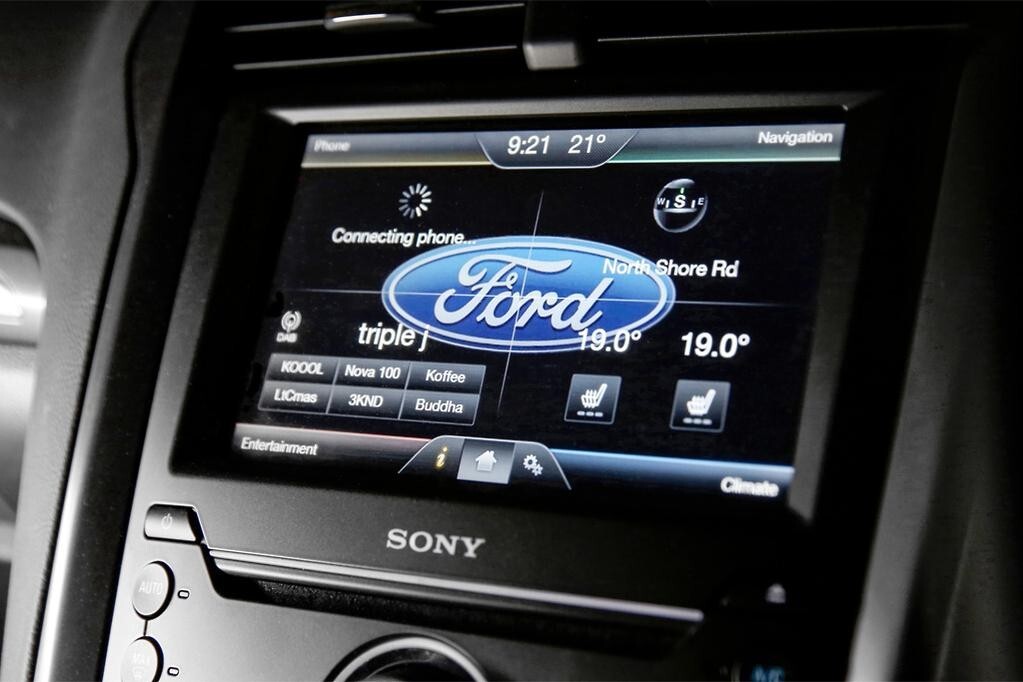 Ford Sync 2 Radio with Touch Screen. Condition is Used. | eBay