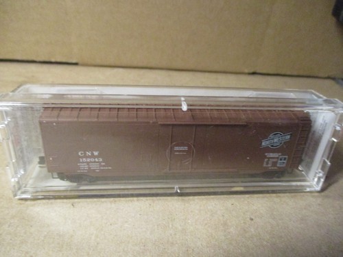 MICRO TRAINS N SCALE BOX CAR 32230 CHICAGO & NORTH WESTERN New in Box ...