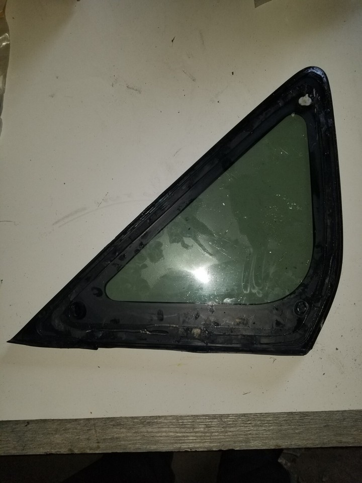 2005 TOYOTA PRIUS QUARTER VENT GLASS REAR RIGHT SLIGHT TINT OEM 04 05 ...