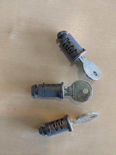 Thule 3 lock cylinder with keys | eBay