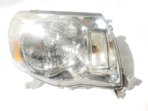 Passenger Headlight Broken Tab OEM Toyota Tacoma 05 06 07 08 09 10 11 ...