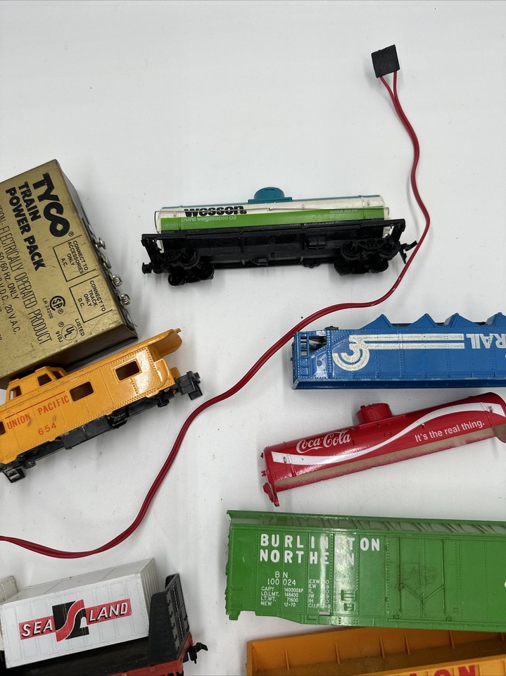 Vintage Toy Train Lot Tyco Collectable Model Trains | eBay