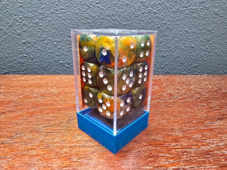 Chessex Festive Autumn/white CHX30002 16mm D6 12pc Dice Set OOP ...