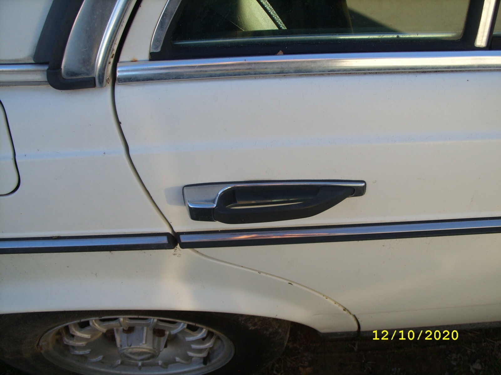 Mercedes 300D Exterior Chrome Door Handle right rear W123 Sedan | eBay