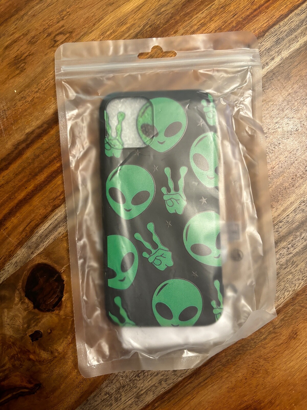 Green Alien Phone Case For iPhone 11-NEW | eBay