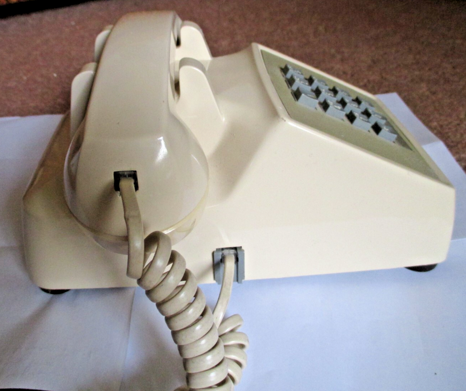 Vintage Tan Bell System Western Electric 2500DMG Push Button Desk Phone ...