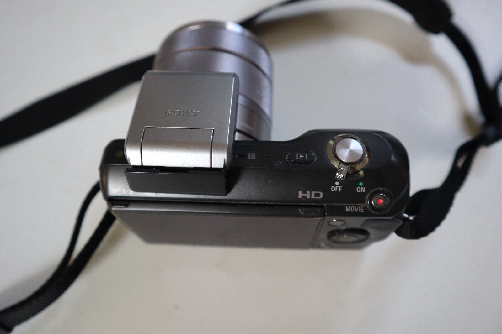 Sony Alpha NEX-3 14.2 MP Digital Camera With Sony SEL1855 Lens Tested ...
