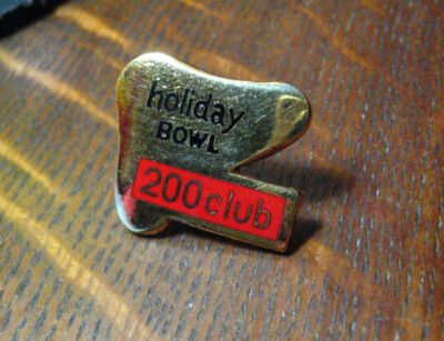 🎳 Holiday Bowl Bowling Alley Vintage Lapel Pin - 200 Club Mid Century ...
