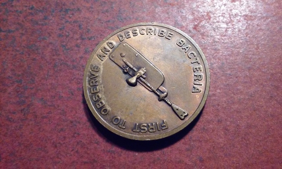 ANTONJ VAN LEEUWENHOEK Bronze Commemorative Medal Coin First To Observe ...