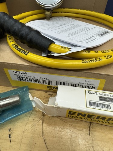 ENERPAC SCH202H Hollow Hydraulic Cylinder Ram and Pump Set RCH202 P392 ...