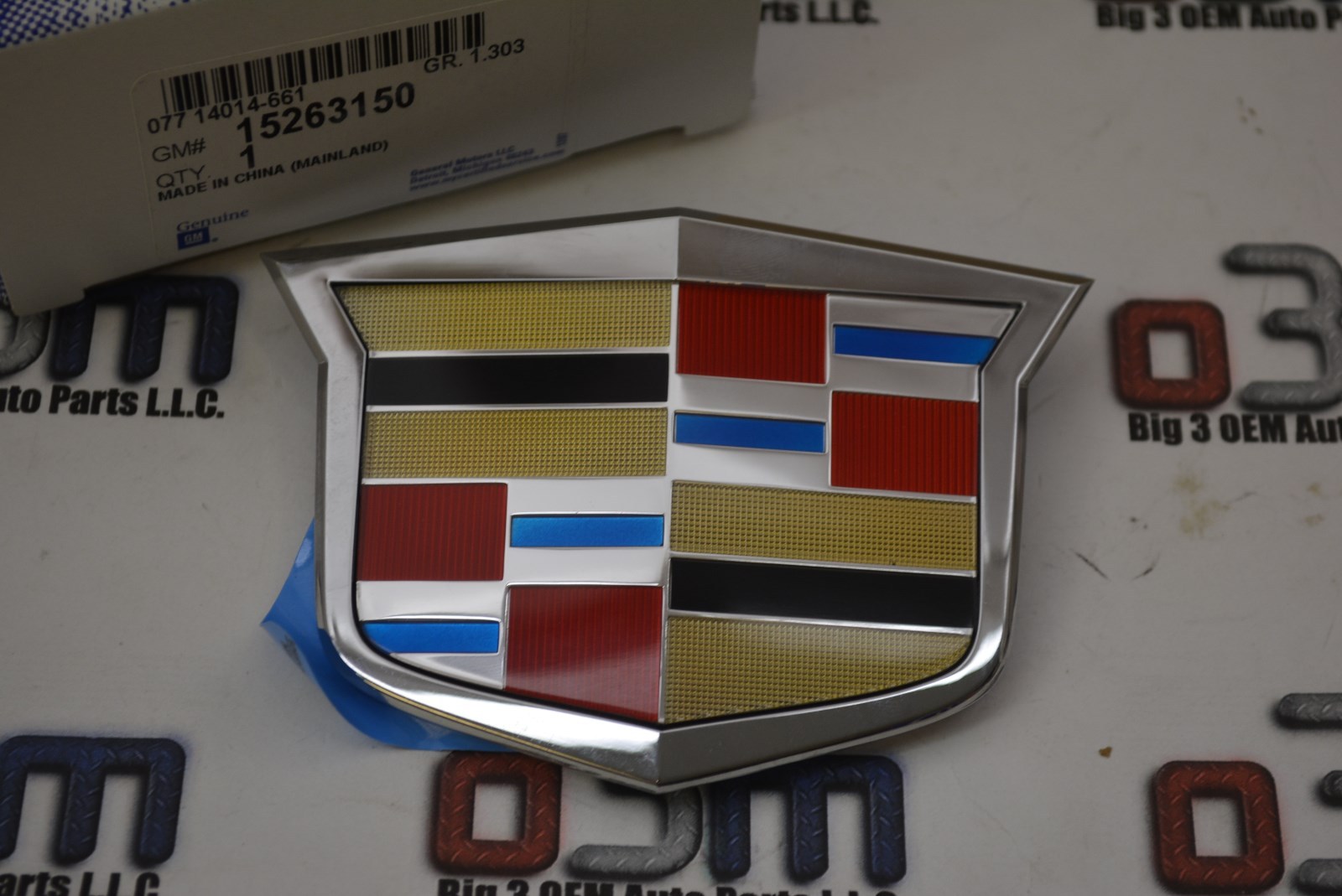 08-14 Cadillac CTS STS 12-13 CTS-V Front Grille Chrome Crest Emblem OEM ...