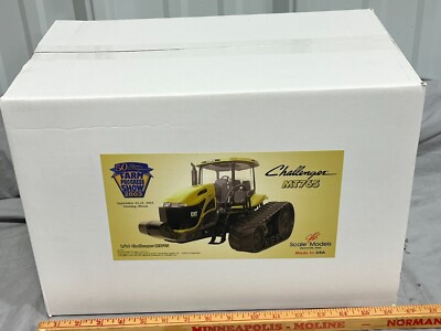 Caterpillar Cat CHALLENGER MT765 Track Tractor 1:16 NIB AGCO Farm Show ...
