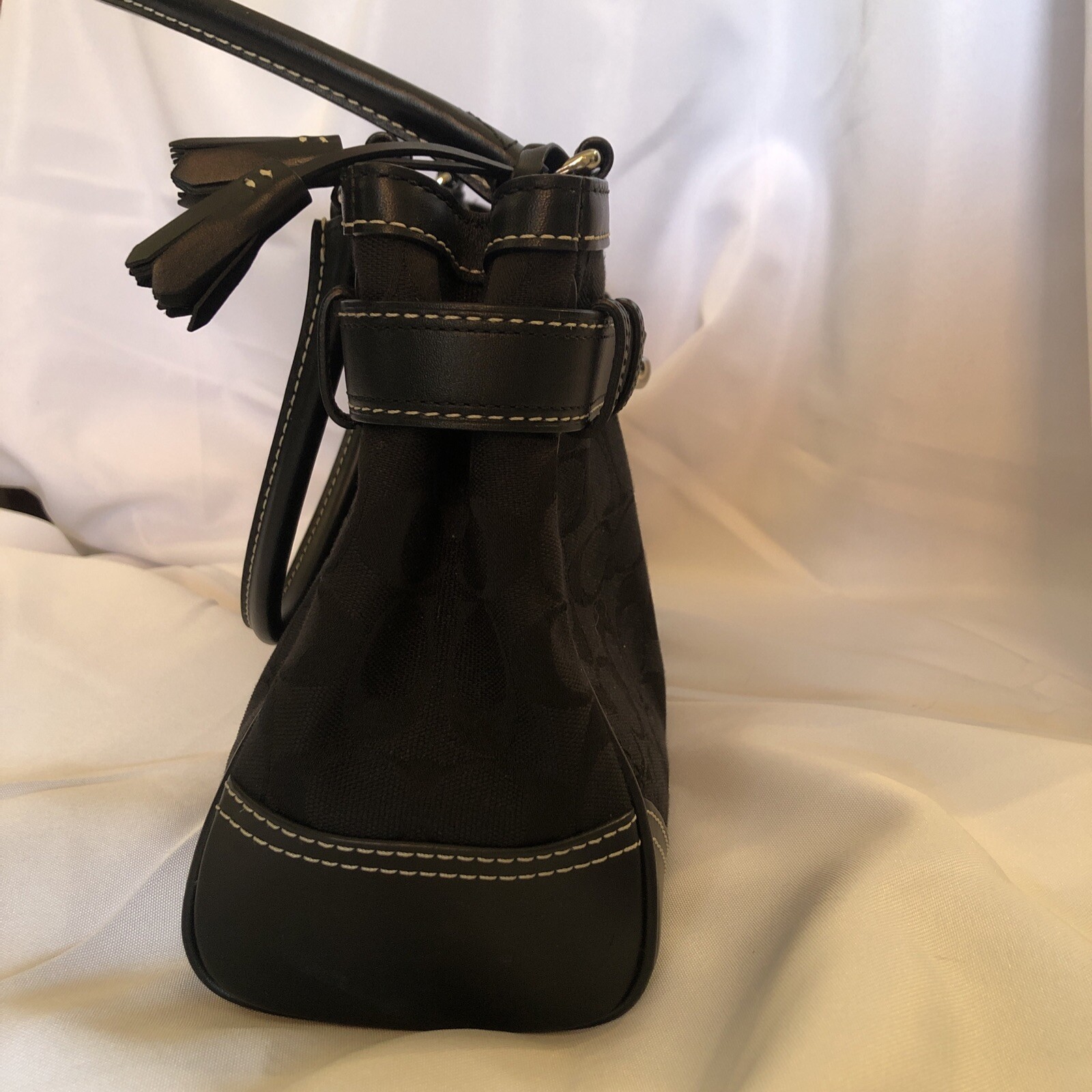 Coach Signature Black Hampton Belted Handbag 8K06. - Gem