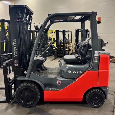 Forklifts - 4 Stage Mast