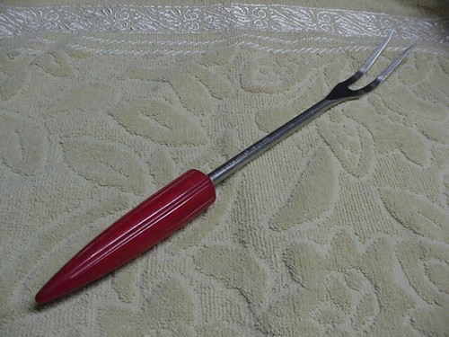 Vintage Long SERVING/CARVING/MEAT FORK Utensil ANDROCK BULLET RED ...