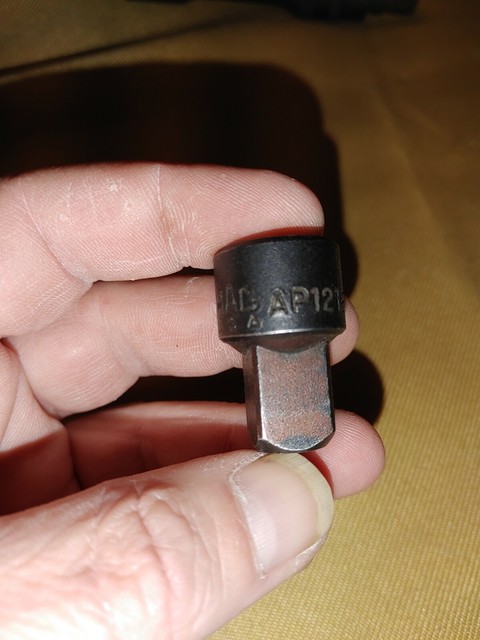 Mac Tools USA 3/8" to 1/2" Impact Expander Pin Lock Adapter Socket ...