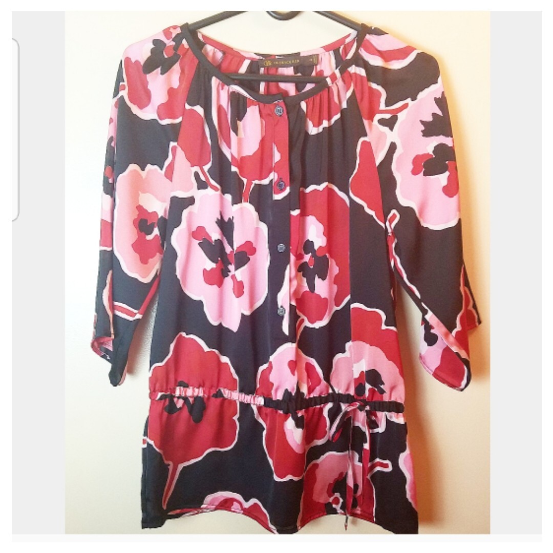 Outback Red, Black and White Flower Pattern Blouse Wo… - Gem