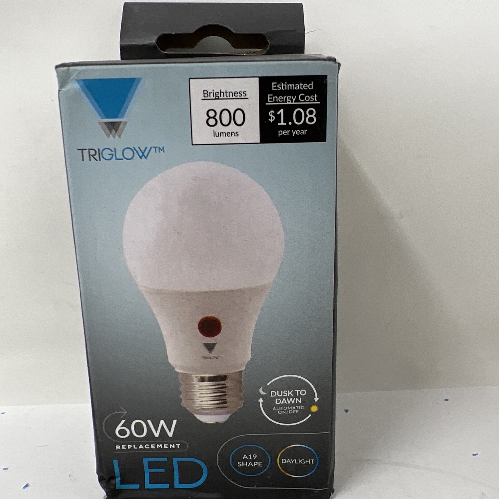 One Triangle Bulbs 60W LED Dimmable Deco White 5000K A19 Light Bulb NEW ...