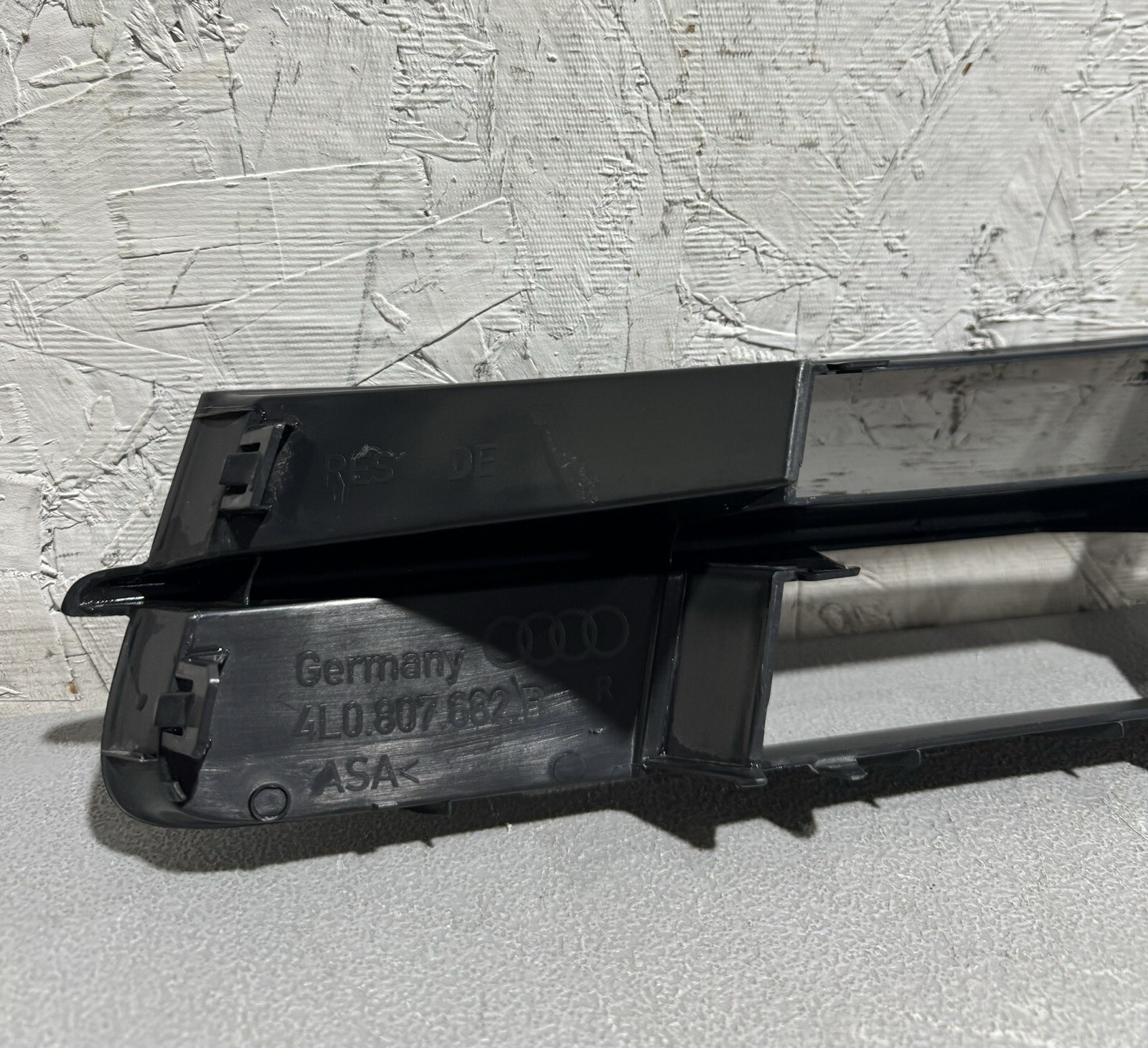 2013-2015 AUDI Q7 FRONT RIGHT OUTER GRILLE OEM 4L0 807 682 B | eBay