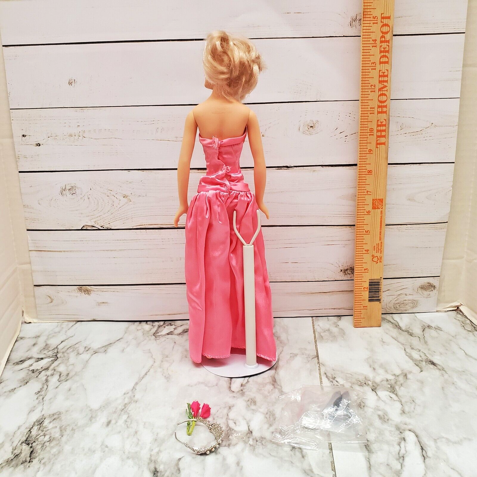 Danbury Mint Vinyl Princess Diana Doll Royal Wardrobe Collection Pink ...