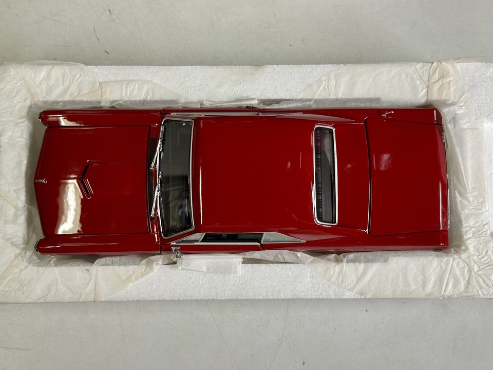 BOXED 1:24 Route WIX diecast car 1967 PONTIAC GTO "The Great One ...