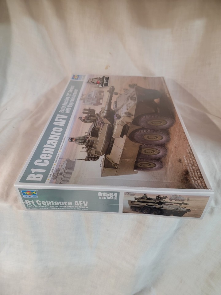Trumpeter 1/35 Model Military Tank Kit B1 Centauro AFV 2nd Series ...