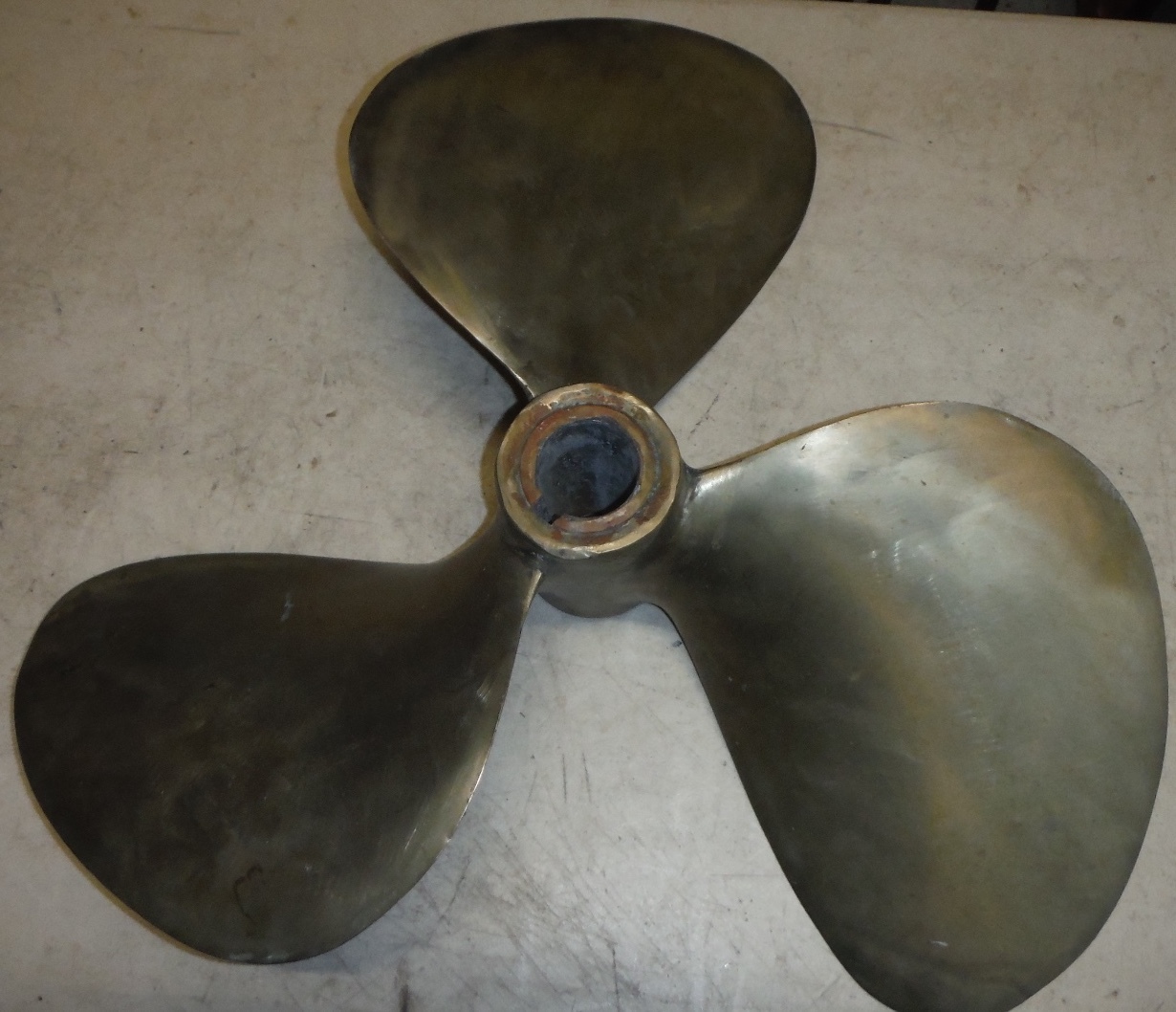 28 X 30 NIBRAL BRONZE 3 Blade RH Propeller 2” Bore Prop Inboard Wheel ...