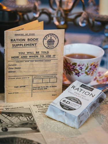 1940s-WW2-History-Replica Ration Milk Chocolate & Ration Book Set ...