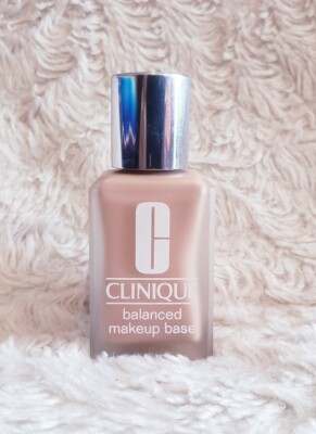 CLINIQUE Balanced Makeup Base 04 HONEYED BEIGE 1 fl oz 30 mL foundation ...